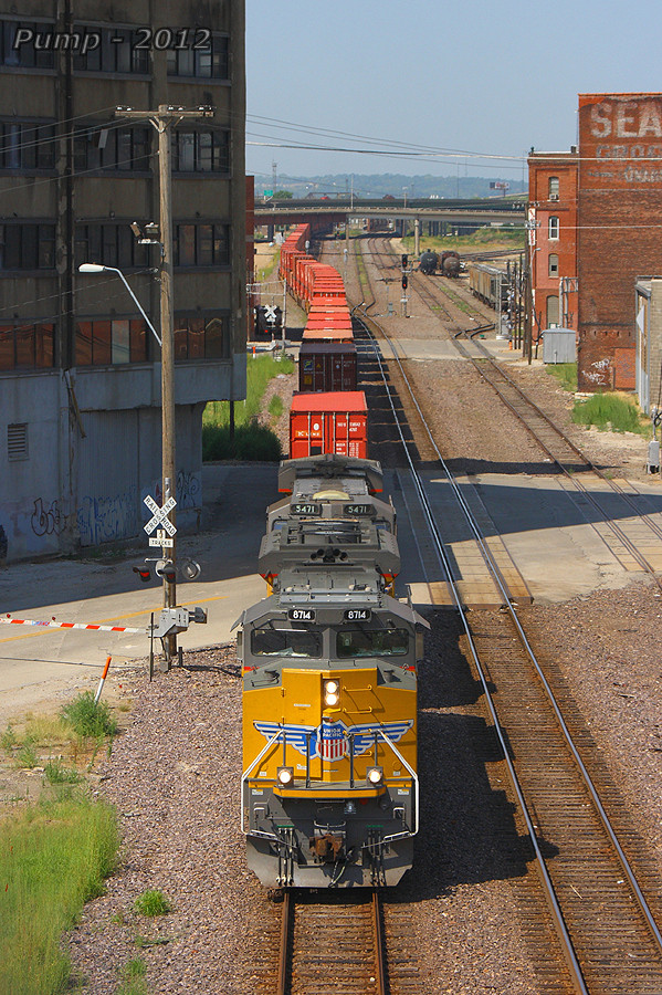 Eastbound UP Intermodal Train